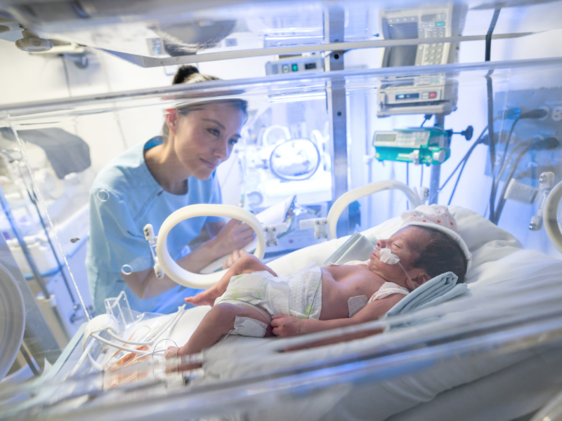 Neonatologia: Cuidado Especializado para os Recém-Nascidos